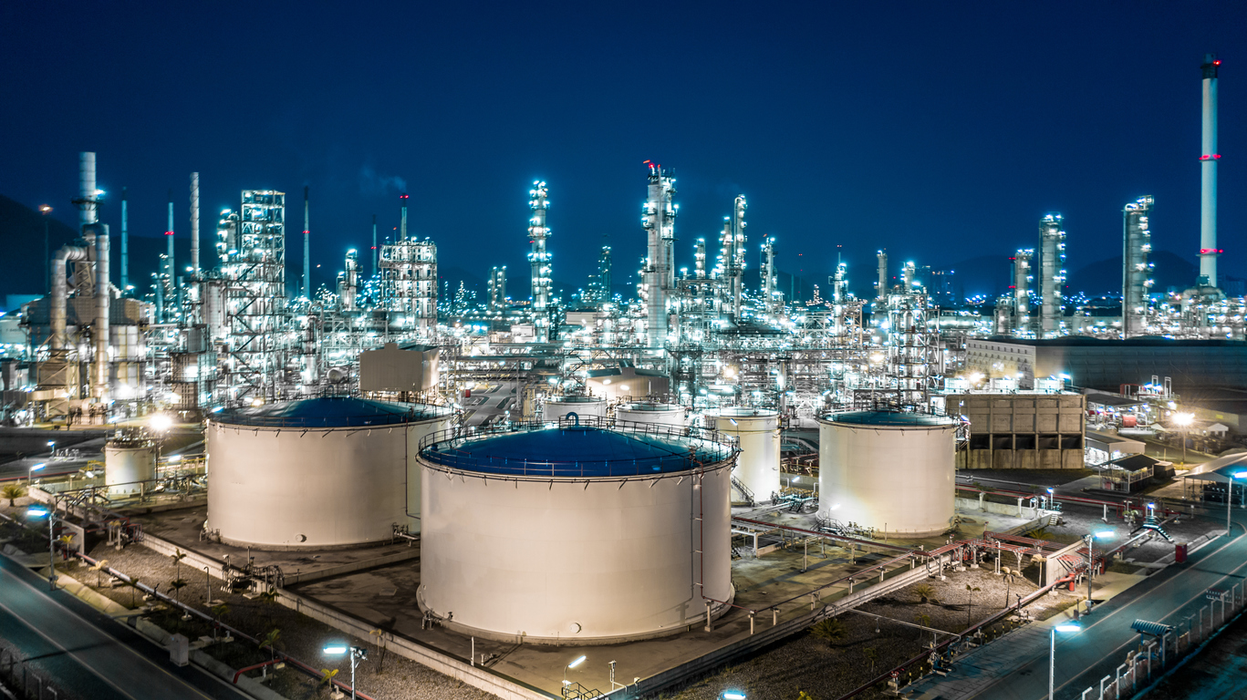 Streamlining the Midstream Oil Industry With Digital Transformation ...